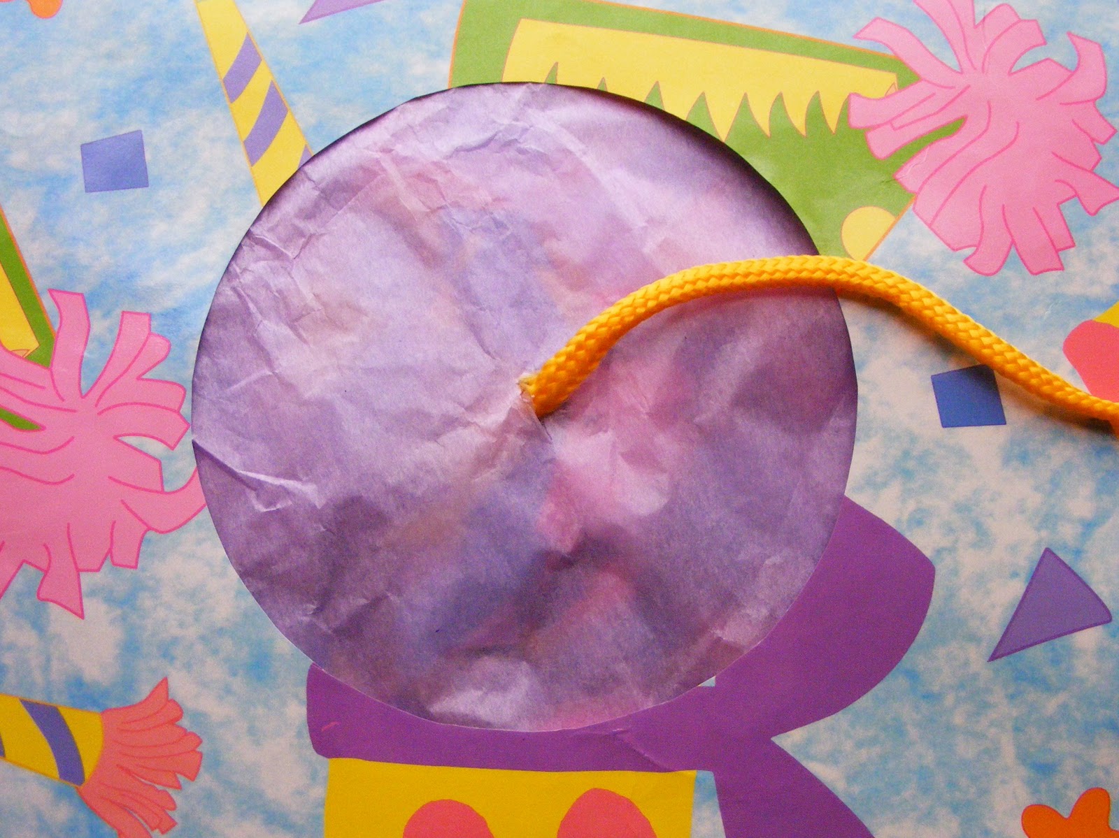 EcoScrapbook: Tutorial: Make a confetti dropper for your New Year's Eve ...