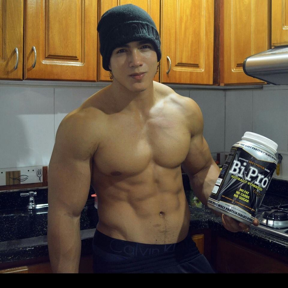 the beauty of male muscle: Daniel