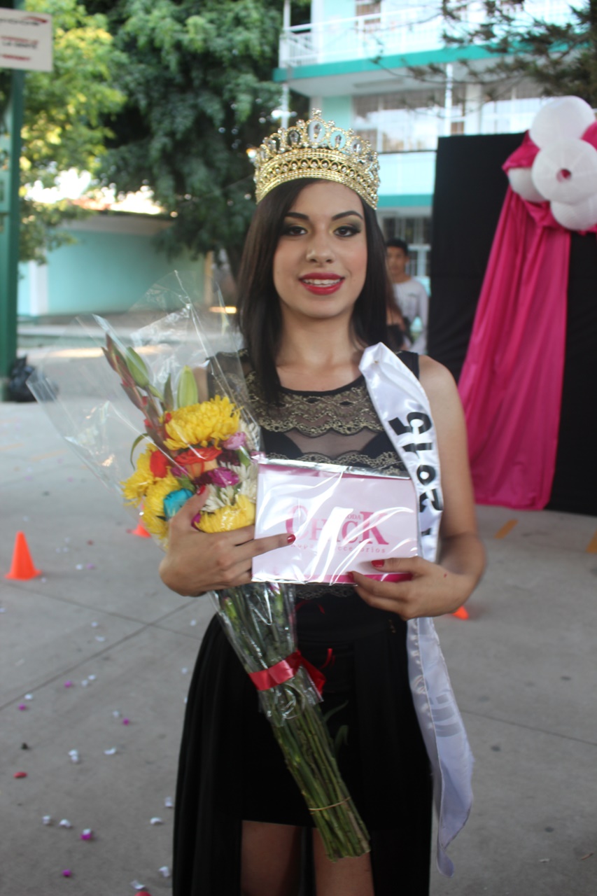 Casandra Robles reina estudiantil ETI 1 tv 2015 - Archivo COMUNICARTE TEPIC