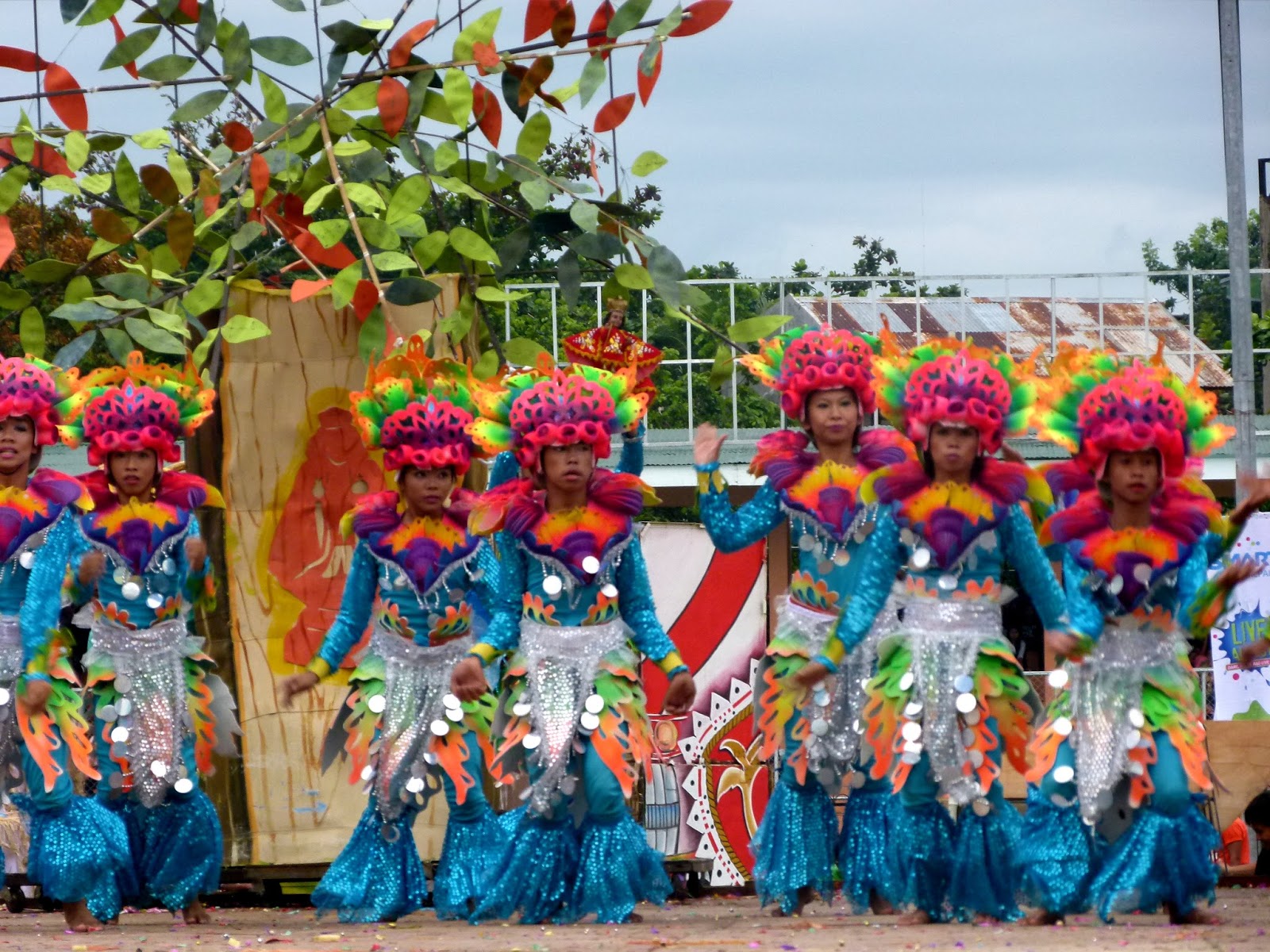 2013 KASADYAAN FESTIVAL RITUAL PRESENTATION - Lakwatserong Tsinelas