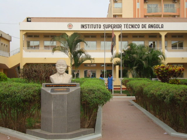 Instituto Superior Técnico de Angola : Fotos