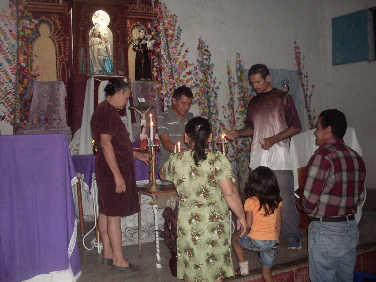 Construyendo Antropología: Imágenes del ritual del día de finados ...