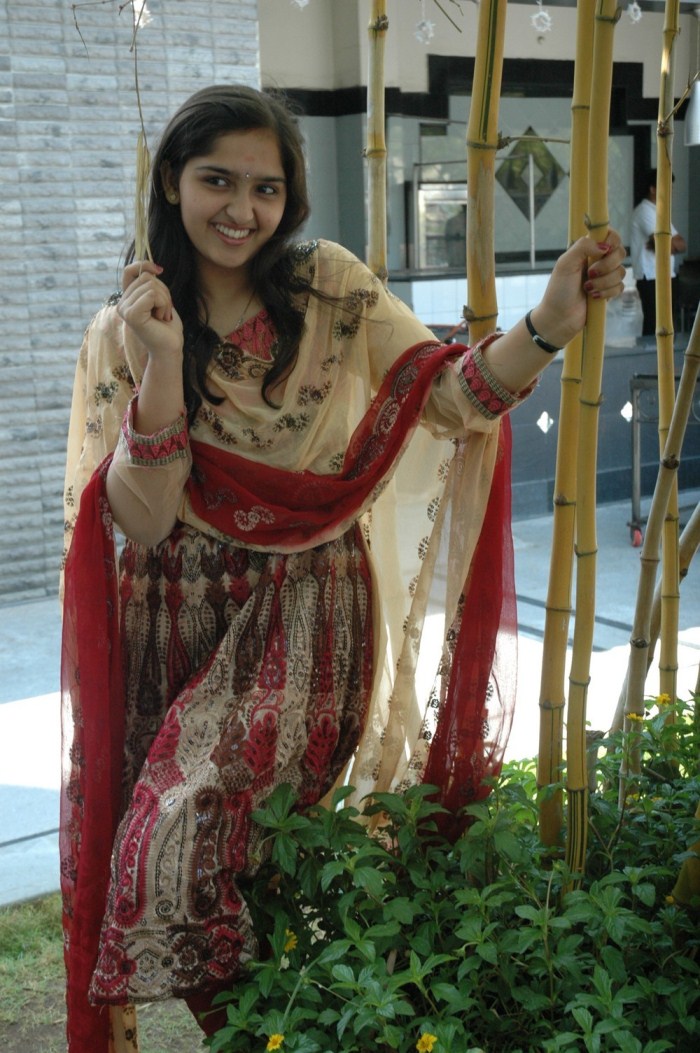 Hot Celebrities: Sanusha Cute Photos