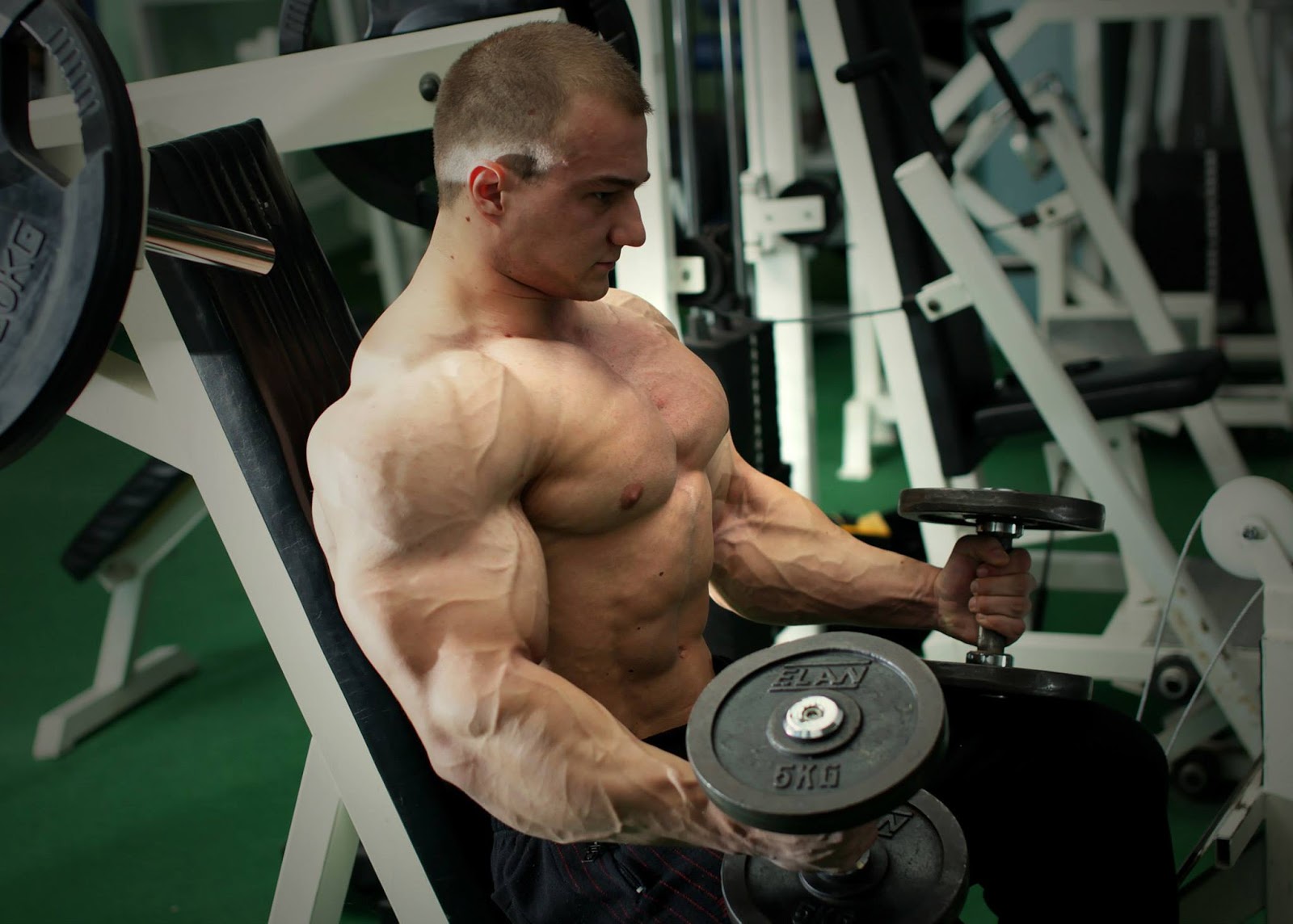 Muscle Lover: Croatian bodybuilder Pero Tomas (2)