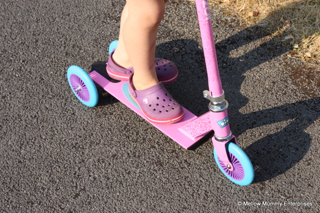 Mellow Mummy: Kixi Razor Mixi Scooter Review : Taking life as it comes...