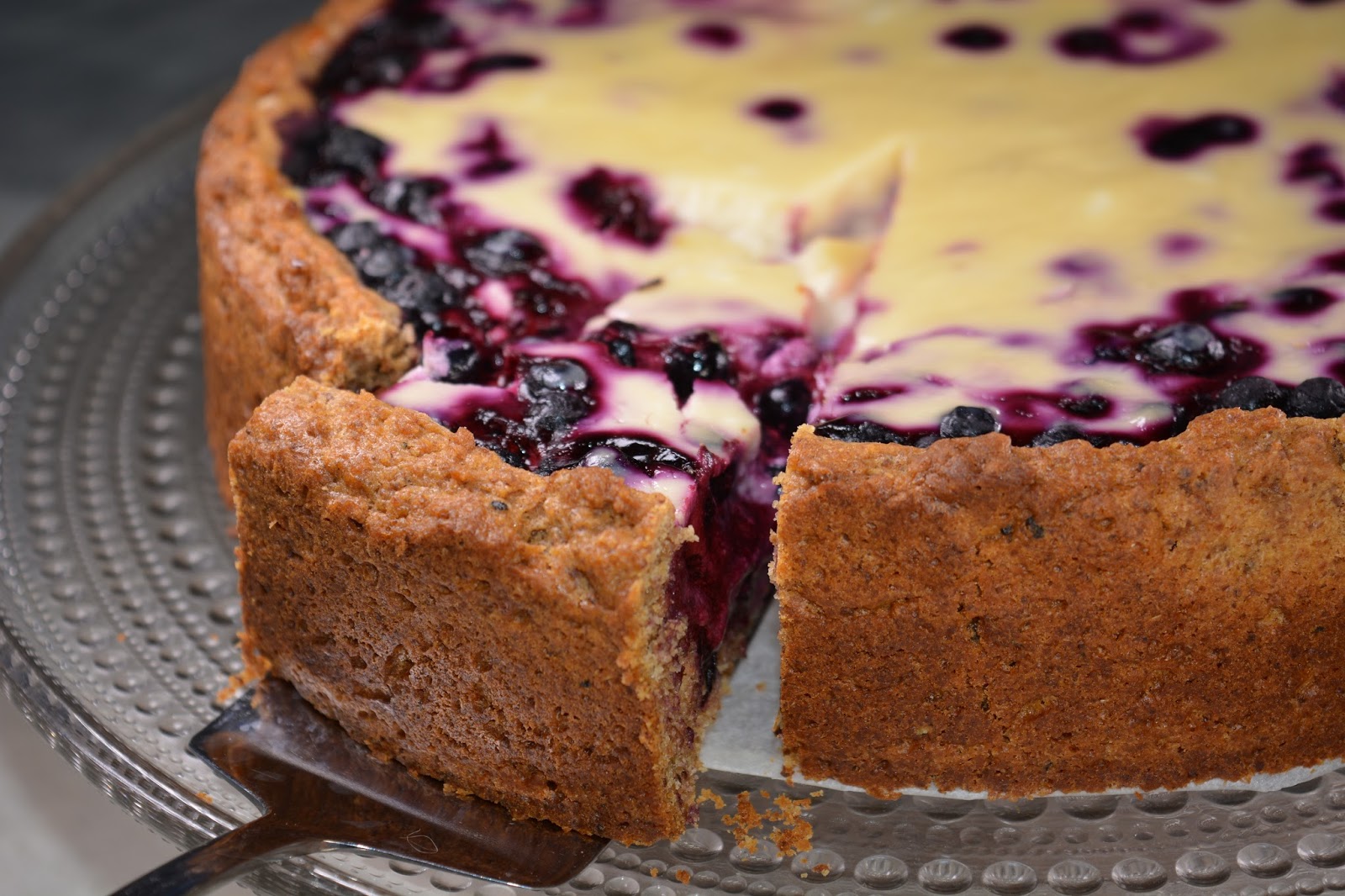 Tuulikummun keittiössä: Maistuva mustikkapiirakka