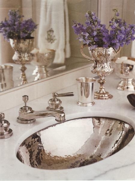 The Granite Gurus: 5 Glamorous Silver Bathrooms