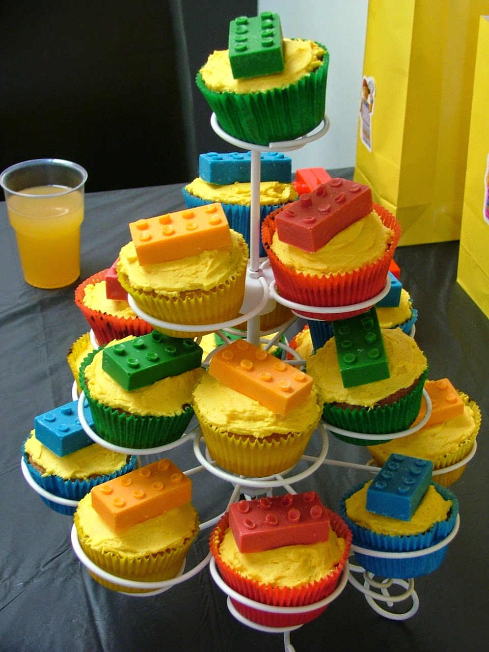 How to: The ultimate LEGO Movie Theme Party {Ideas and Supplies} | the ...