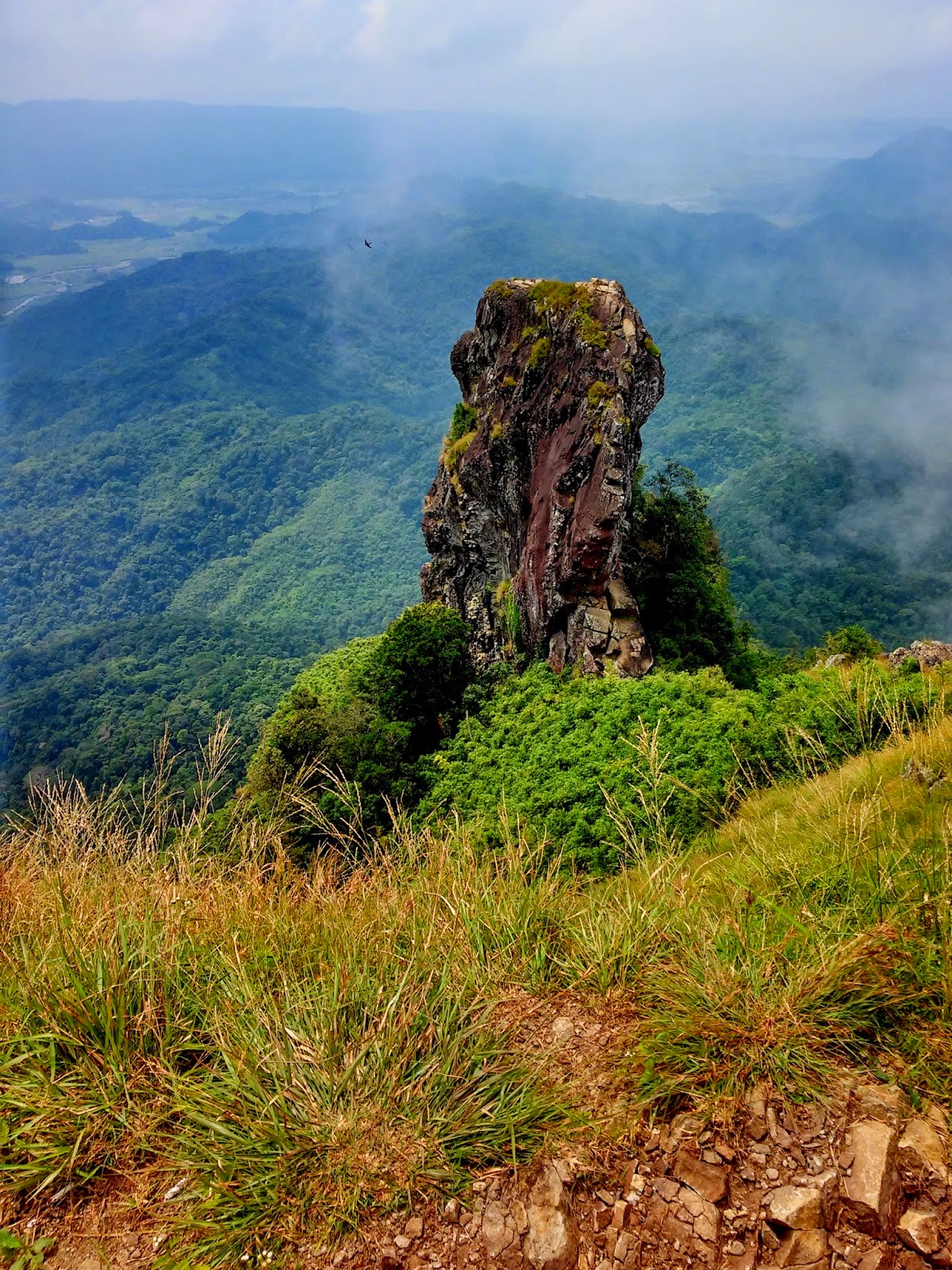 Mt. Pico De Loro Day Hike - moredantravels