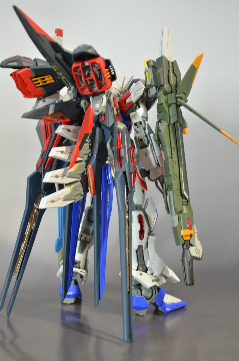 GUNDAM GUY: Launcher / Sword Build Strike Gundam [GBWC 2016 Japan ...