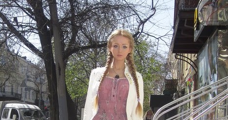 Spetteguless: La barbie umana Valeria Lukyanova | Carmy - Italian Blog ...