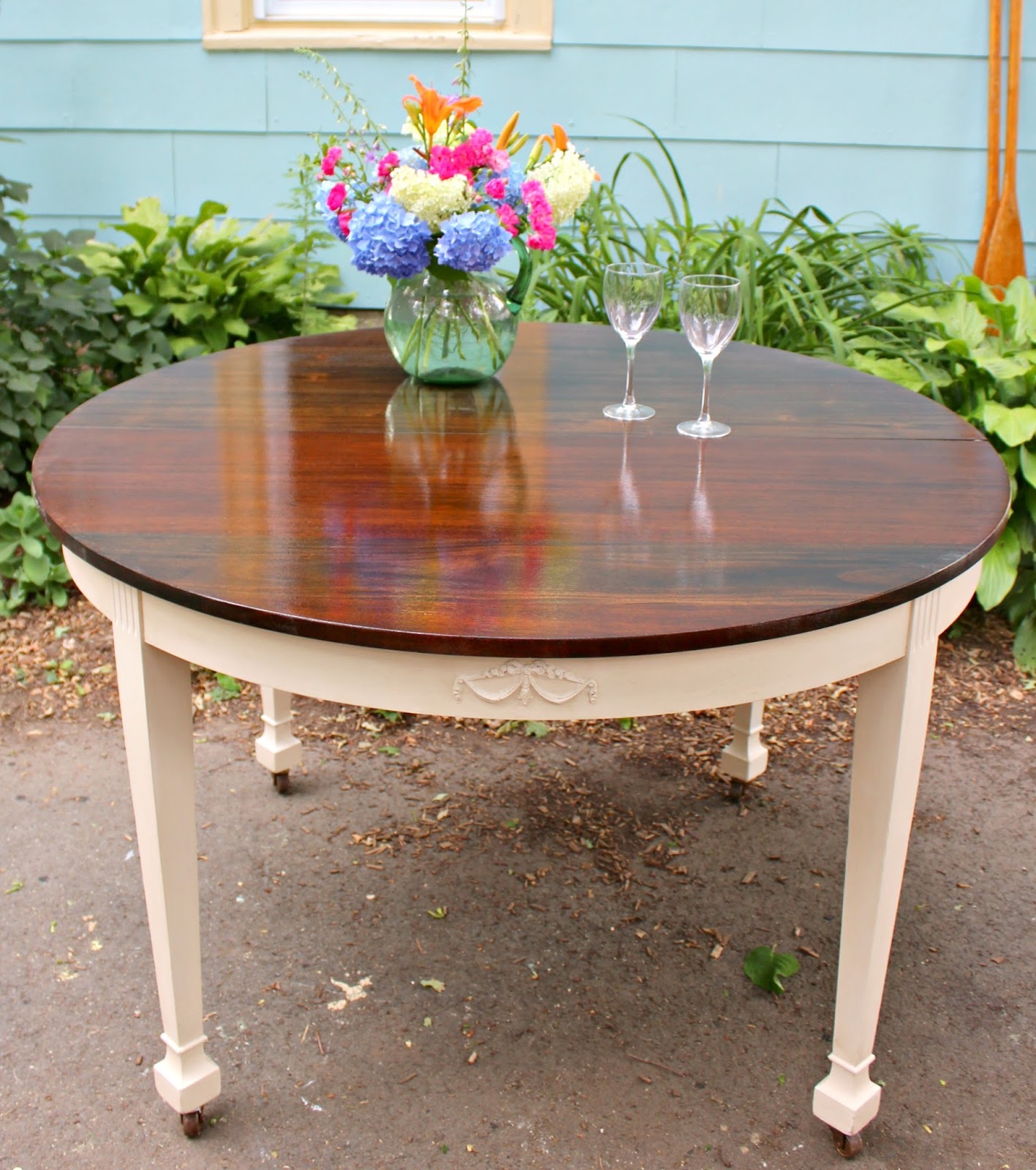 Heir and Space: A Dining Table in Cream