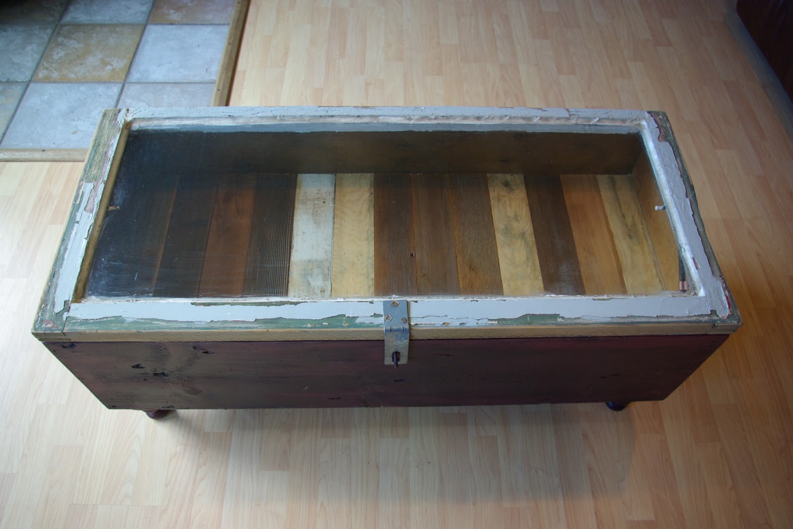 Reclaimed Rustics: Vintage Window Coffee Table