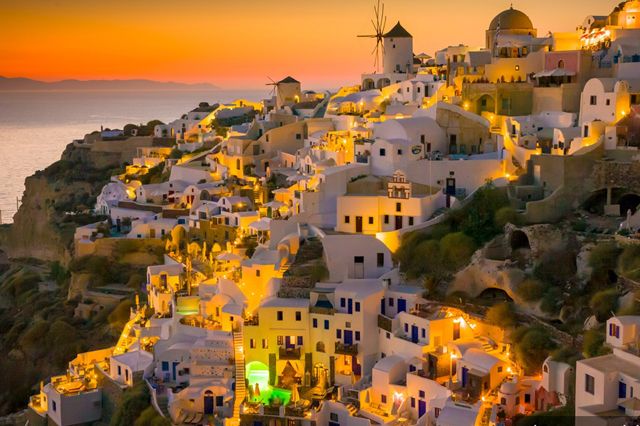 5 Historical Points Of Interest That You Must To Visit It In Santorini ...