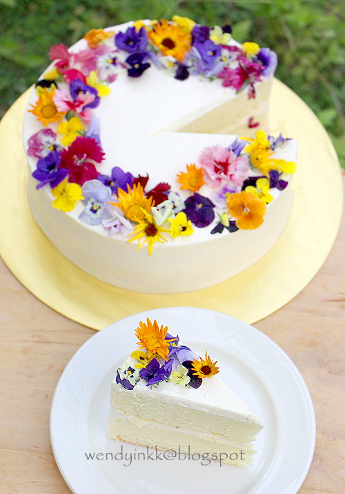 Table for 2.... or more: Sweet Vanilla Cake