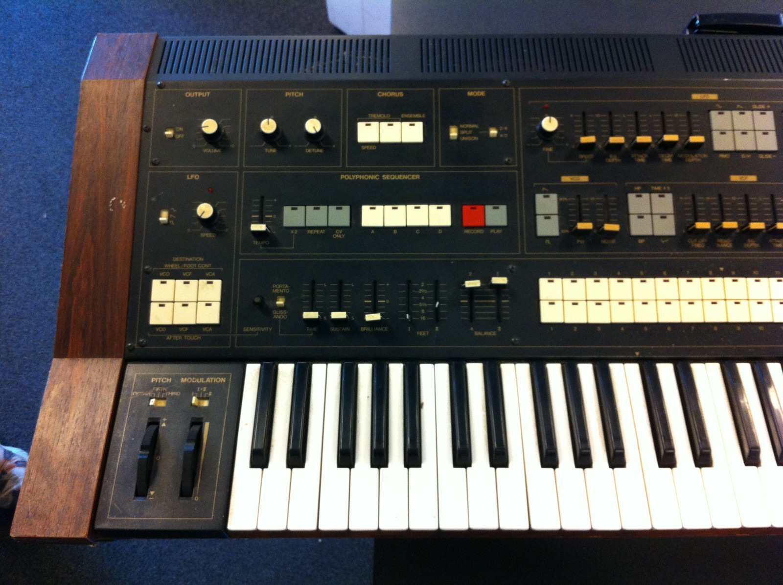 MATRIXSYNTH-B: YAMAHA CS-70M SN 1198