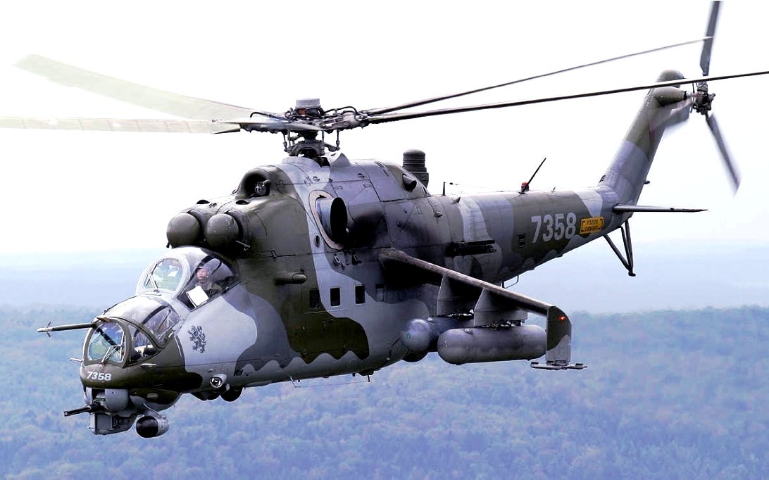 GAMBAR PESAWAT TERBANG: Helikopter tempur Mil Mi-24 Hind (Wallpaper 1)