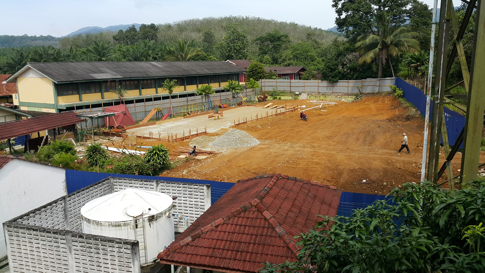 Bangunan Baru Dalam Proses Pembinaan