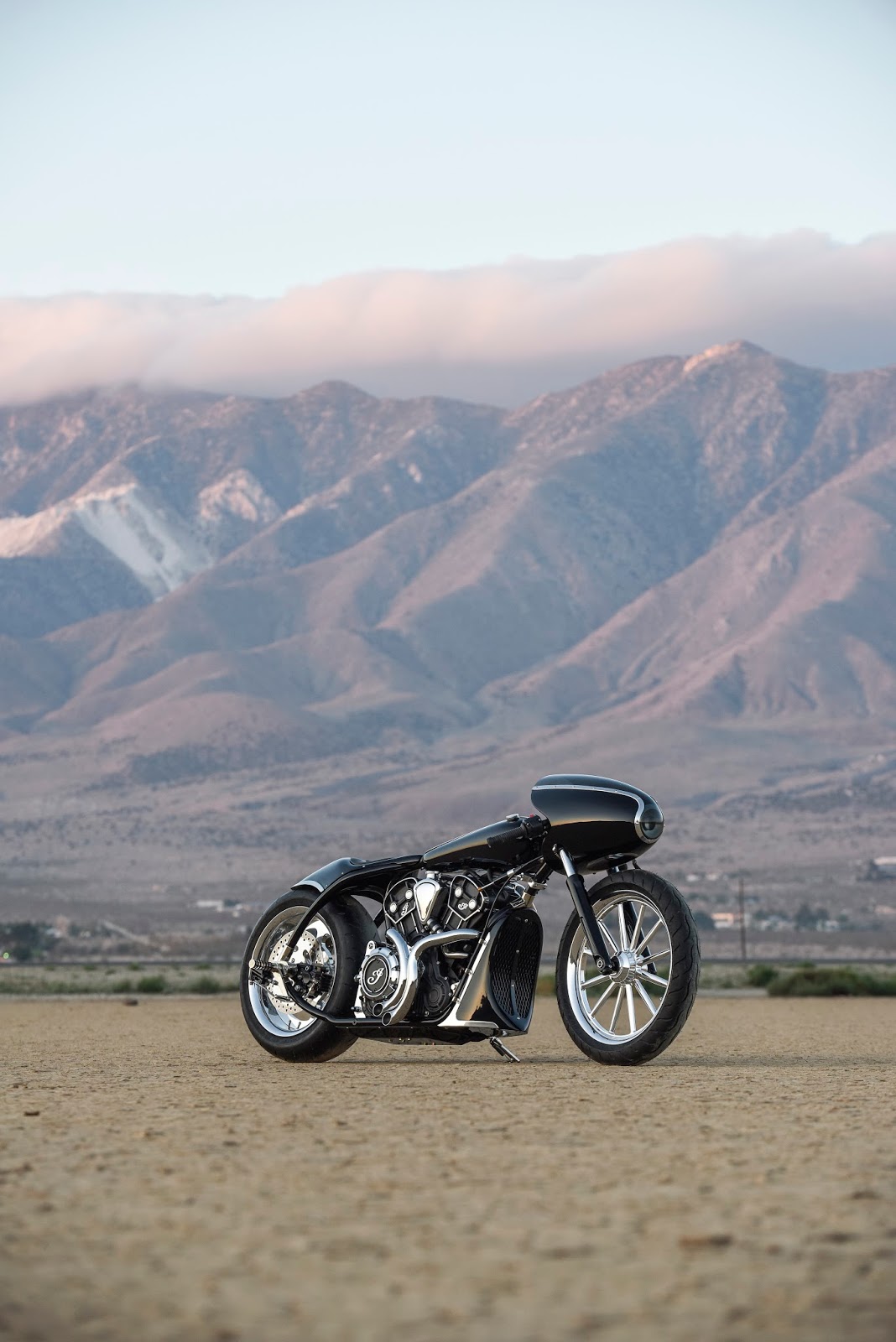 Racing Cafè: Indian Scout "Black Bullet" 2015 by Jeb Scolman