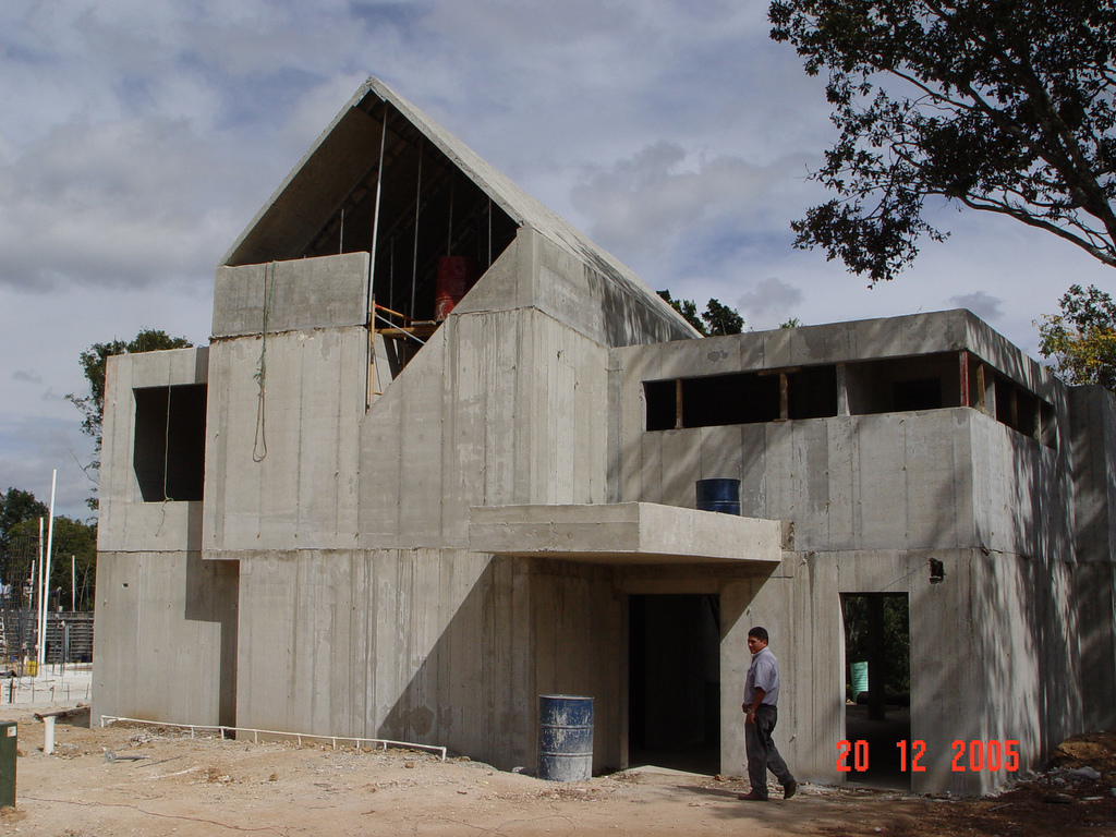 4 Material dinding dan kemampuannya menahan radiasi panas