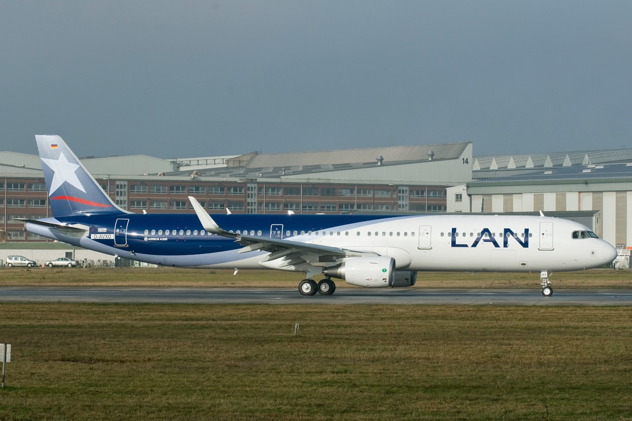 Airbus Hamburg Finkenwerder News: A321-211SL, LATAM Airlines Chile, CC ...