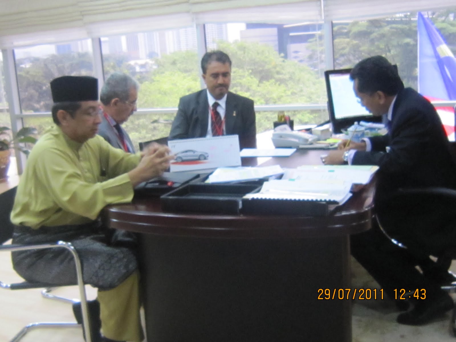 PERDASAMA: Kunjung hormat Perdasama ke Menteri Kerja Raya Malaysia