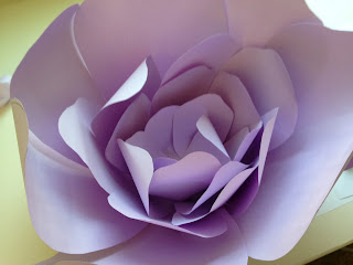Librarian on Display: Crafts: How To Make Large Paper Flowers