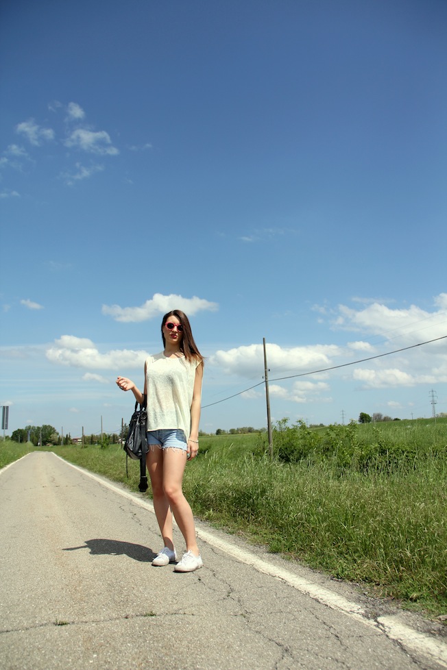 Light and Fresh Outfit - Style and Trouble