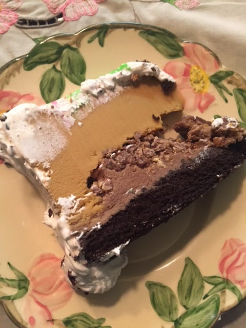 Fro-Yo Girl Speaks: Menchie’s Froyo Cake