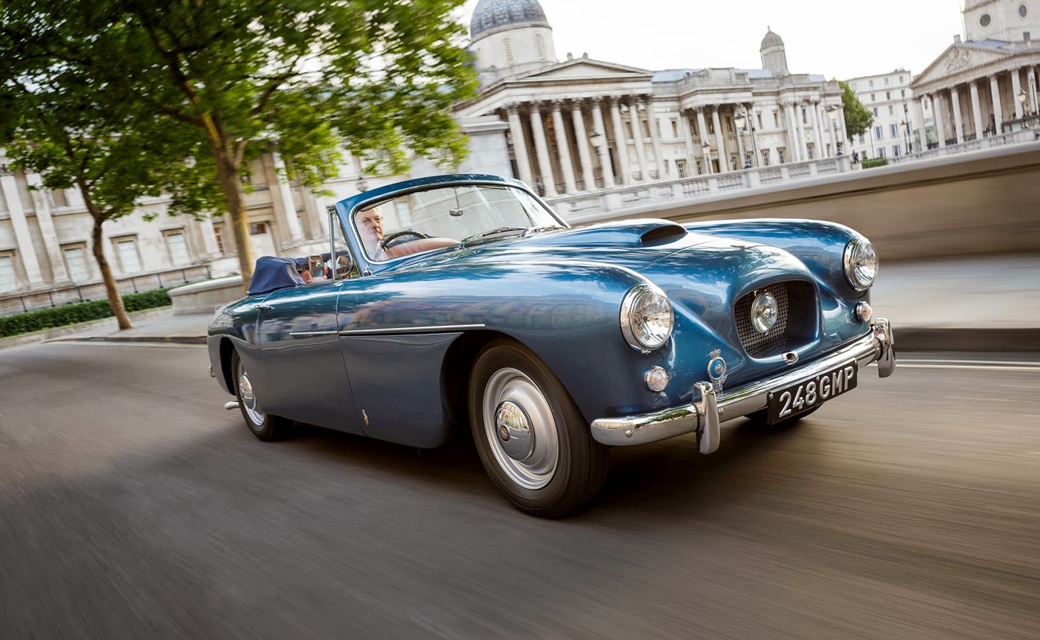 Mitchell Motors: Mitchell Motors painted Bristol 405 Drophead Coupe