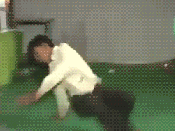 Larry Popper Party Crew: Club-Test Episode 5: Club Bohème, Düsseldorf