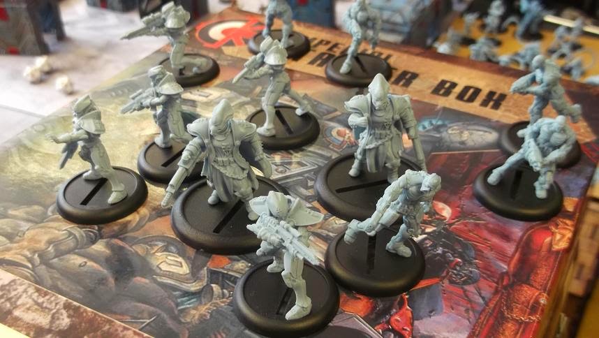 Farsight Blogger: Preview - the Aliens Vs Predator Tabletop Game