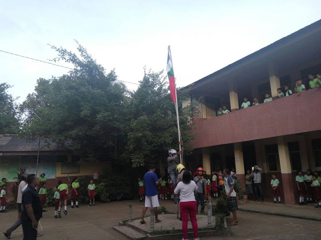 Bendera RMS Berkibar di Tiang Bendera Sebuah SD di Ambon - West Papua Blog