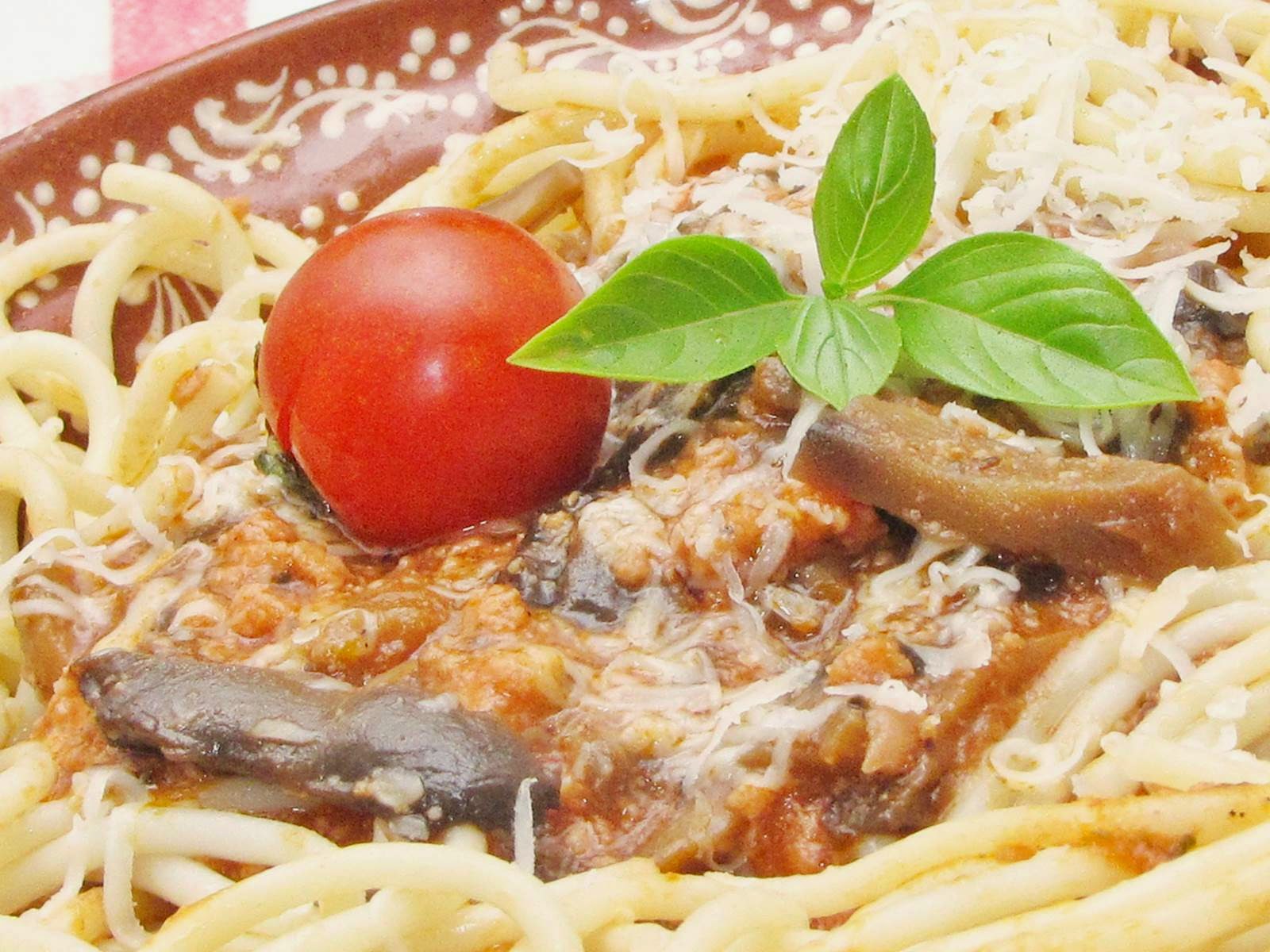 Kedvenc kajáink, kicsiny konyhánkból... Gasztropajti konyhája: Bolognai ...