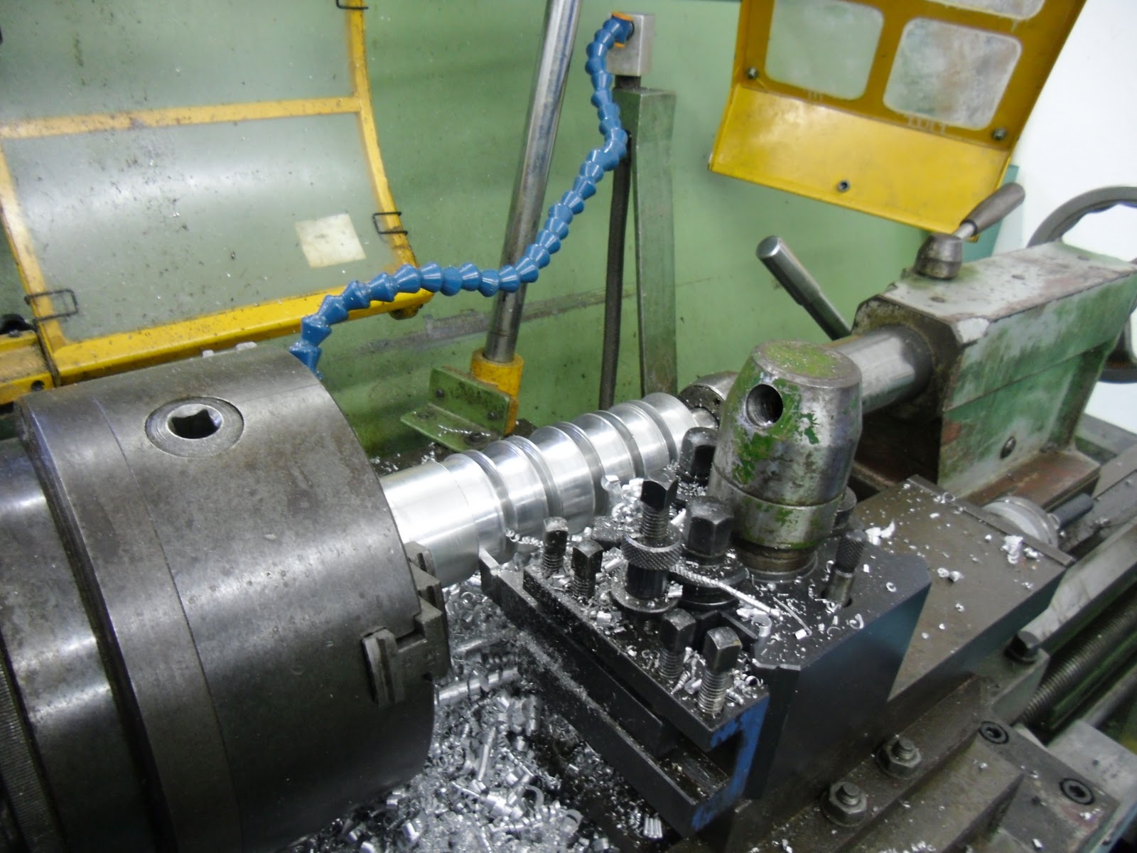 ELECTROMECANICO DE MANTENIMIENTO INDUSTRIAL: MECANIZADO CON TORNO Y ...