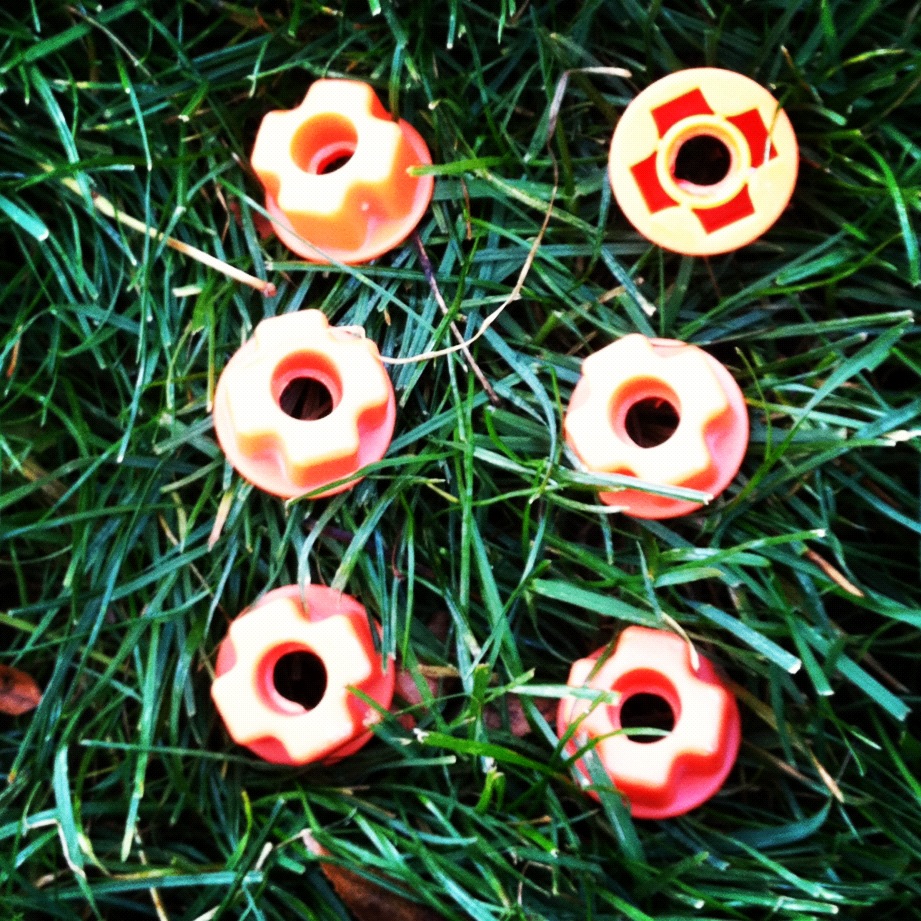 Slate Falls Press: Fisher-Price Loom Set Up Instructions/Tutorial