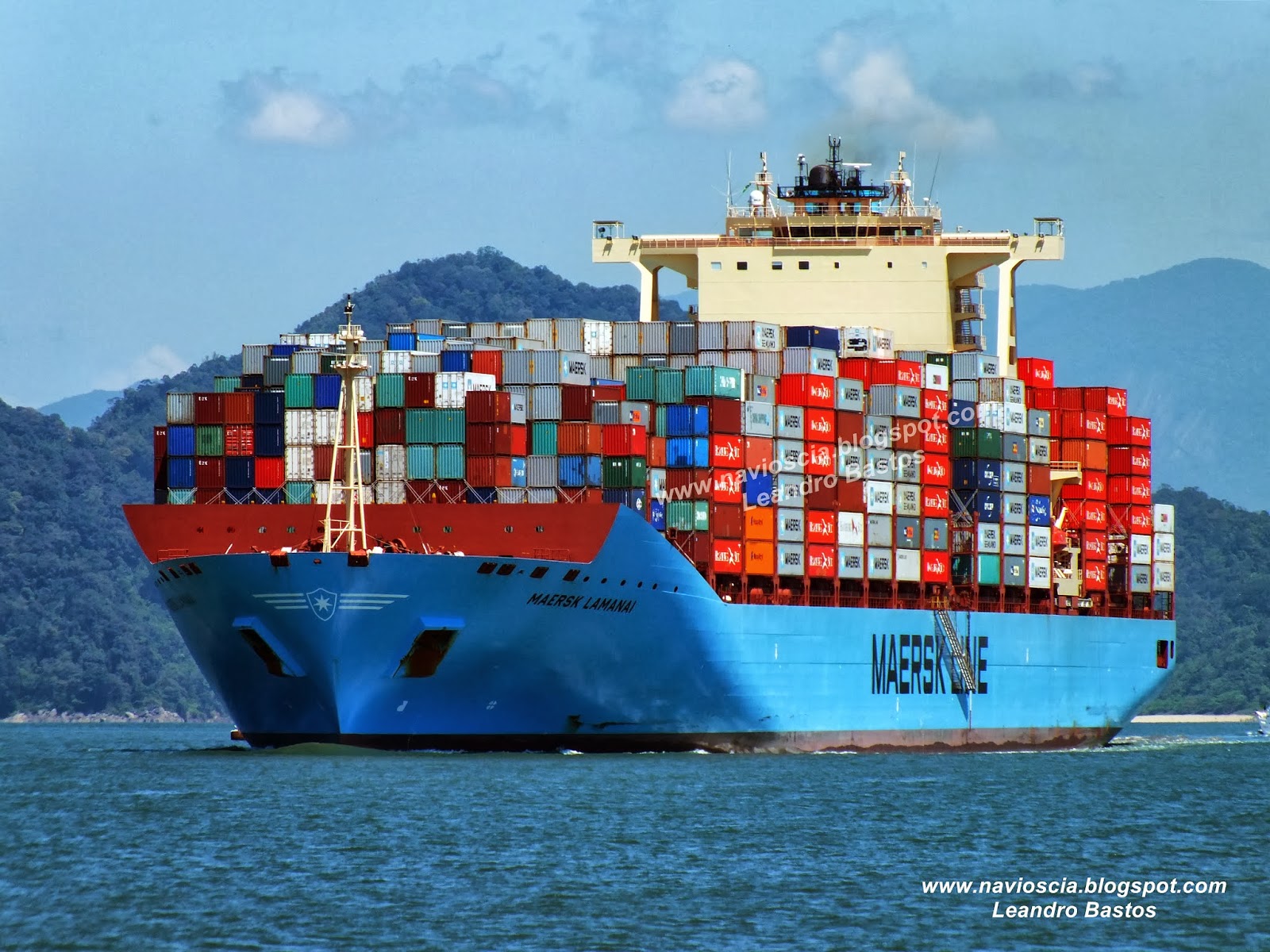 Navios de Santos & CIA: Navio MAERSK LAMANAI