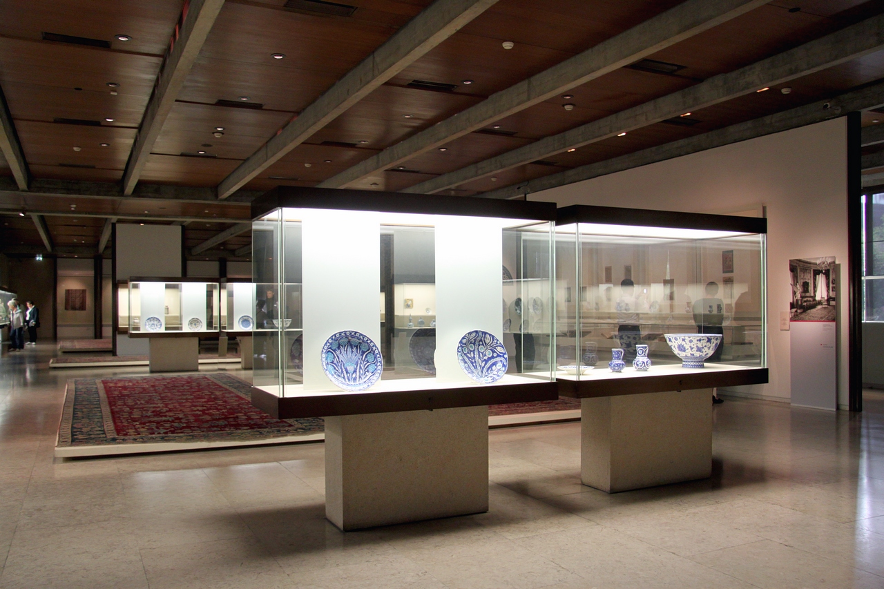 Try-out: Tulips from the Gulbenkian Museum