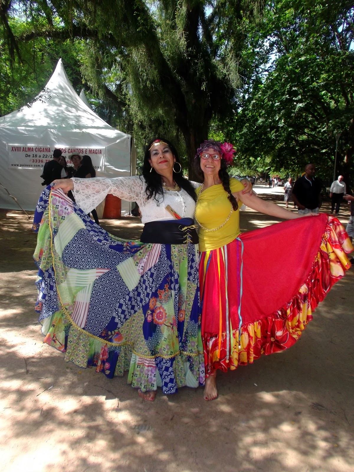 TENDA DE SARA KALI : FESTA CIGANA NO PARCÃO (CIGANOS DO PARCÃO): PORTO ALEGRE-RS