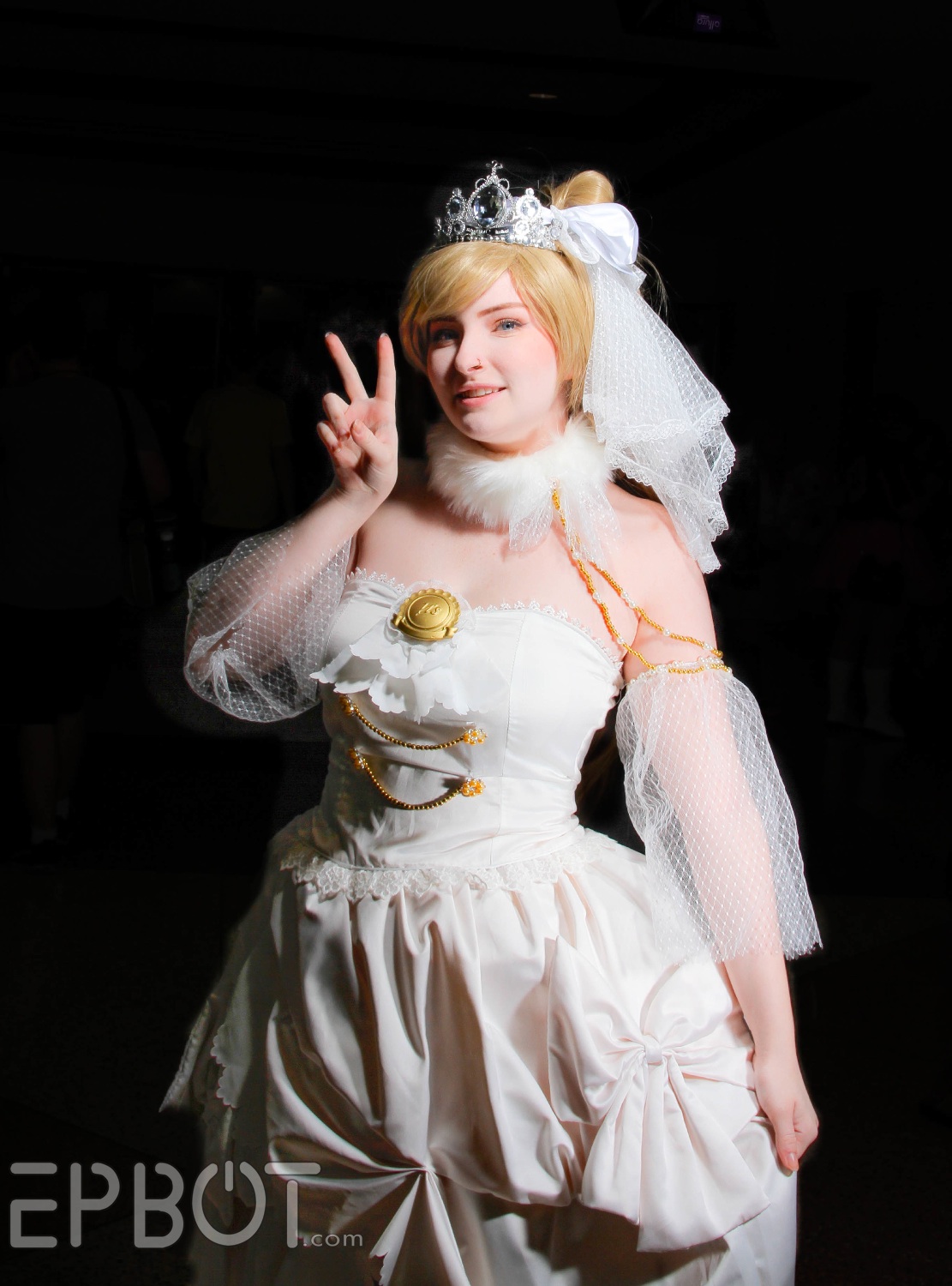 EPBOT: Taking My Cosplay Photos To The Dark Side