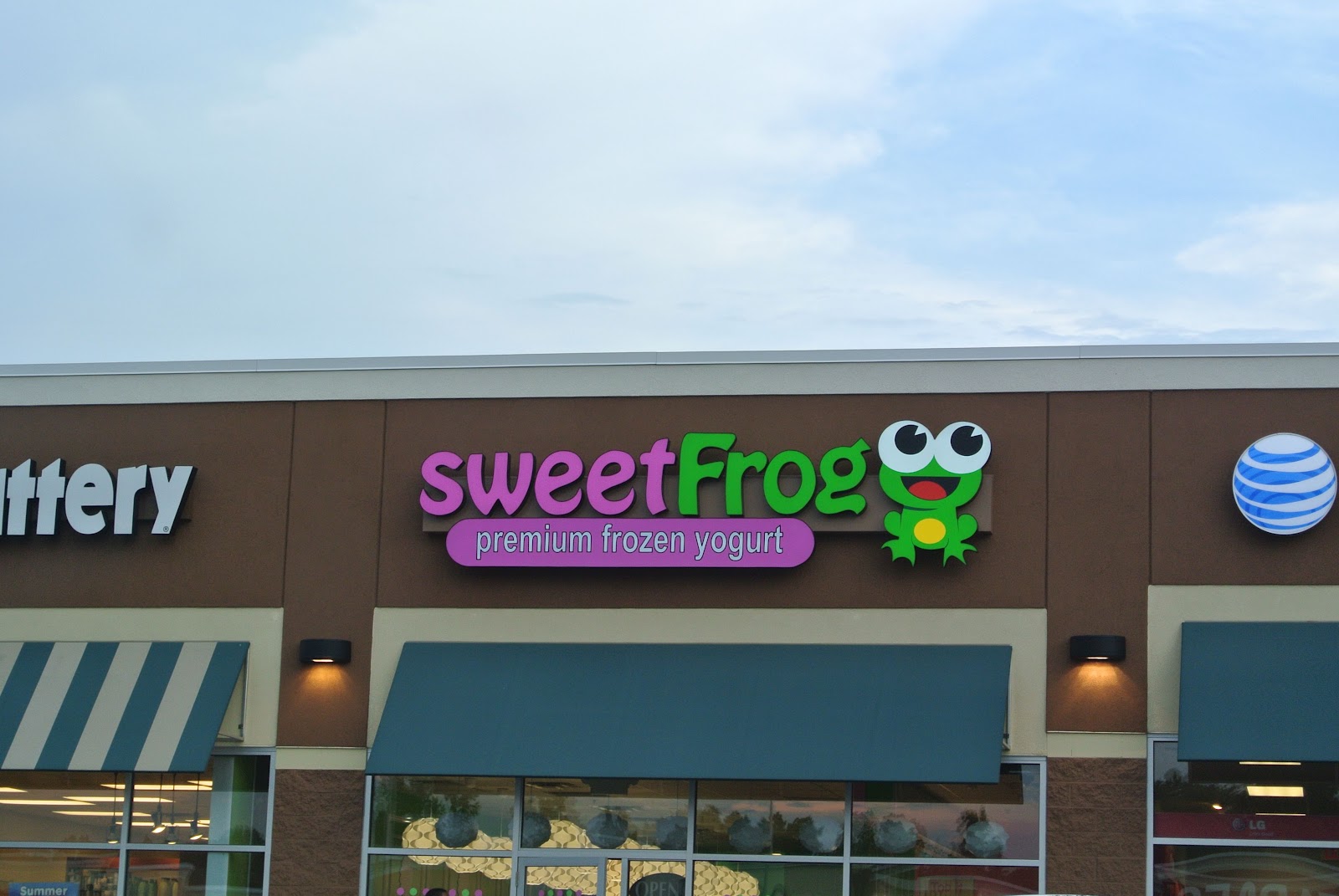 Sweet Frog Rental at Joshua Mabon blog