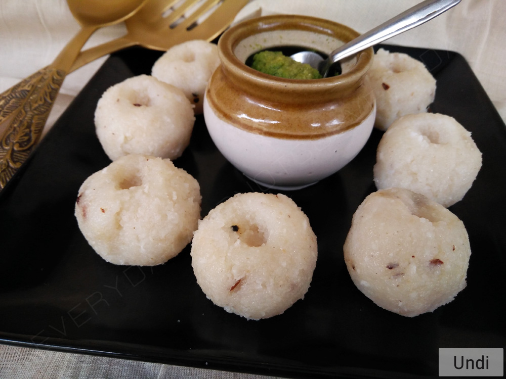 Undi – Steamed Rice Dumplings