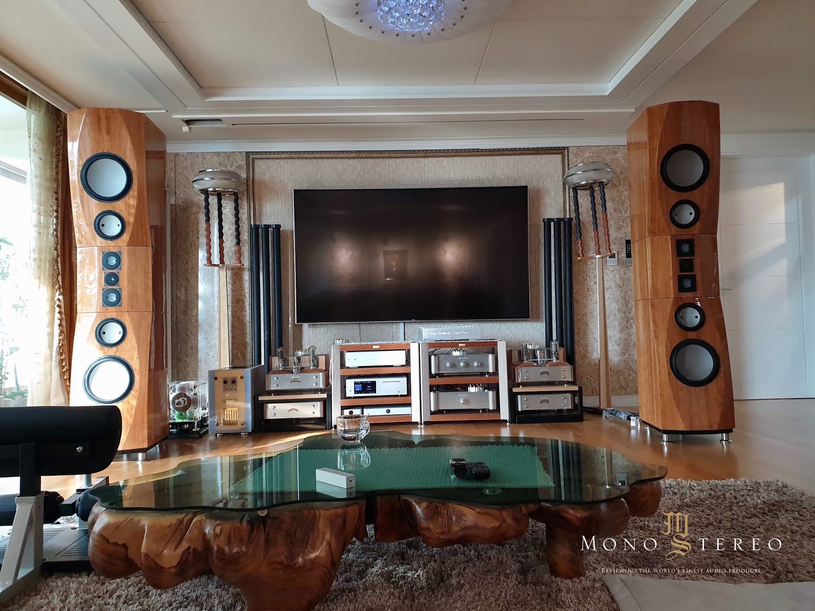 Sound Forum and UL Sound – M & S | Ultimate High-Fidelity