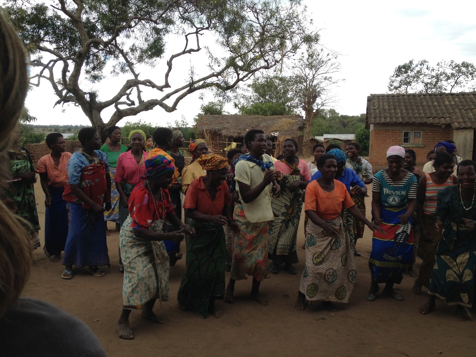 zikomo-Malawi, Africa: Questions?? ¯\_(ツ)_/¯ Part One