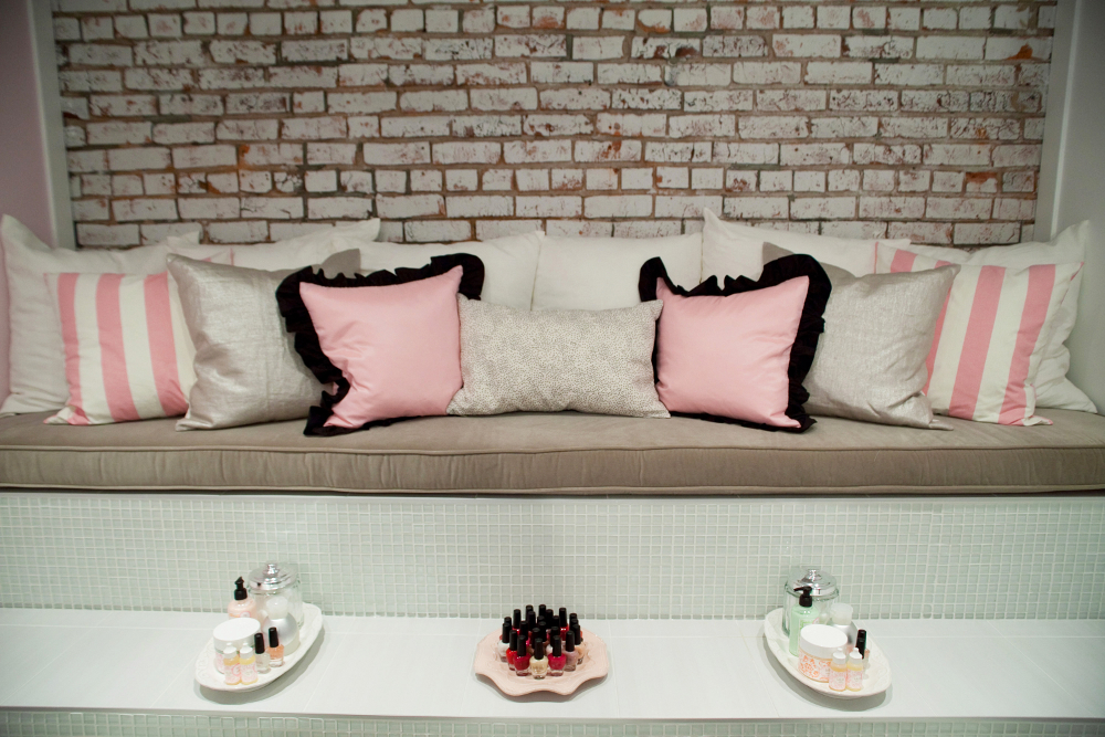 French Beauty Mark: Ode to Frilly Lilly