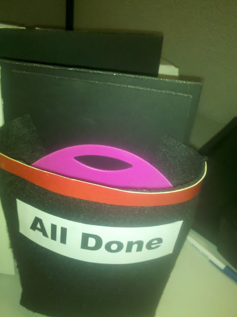 the independent little bee...: Calendar Object System Board