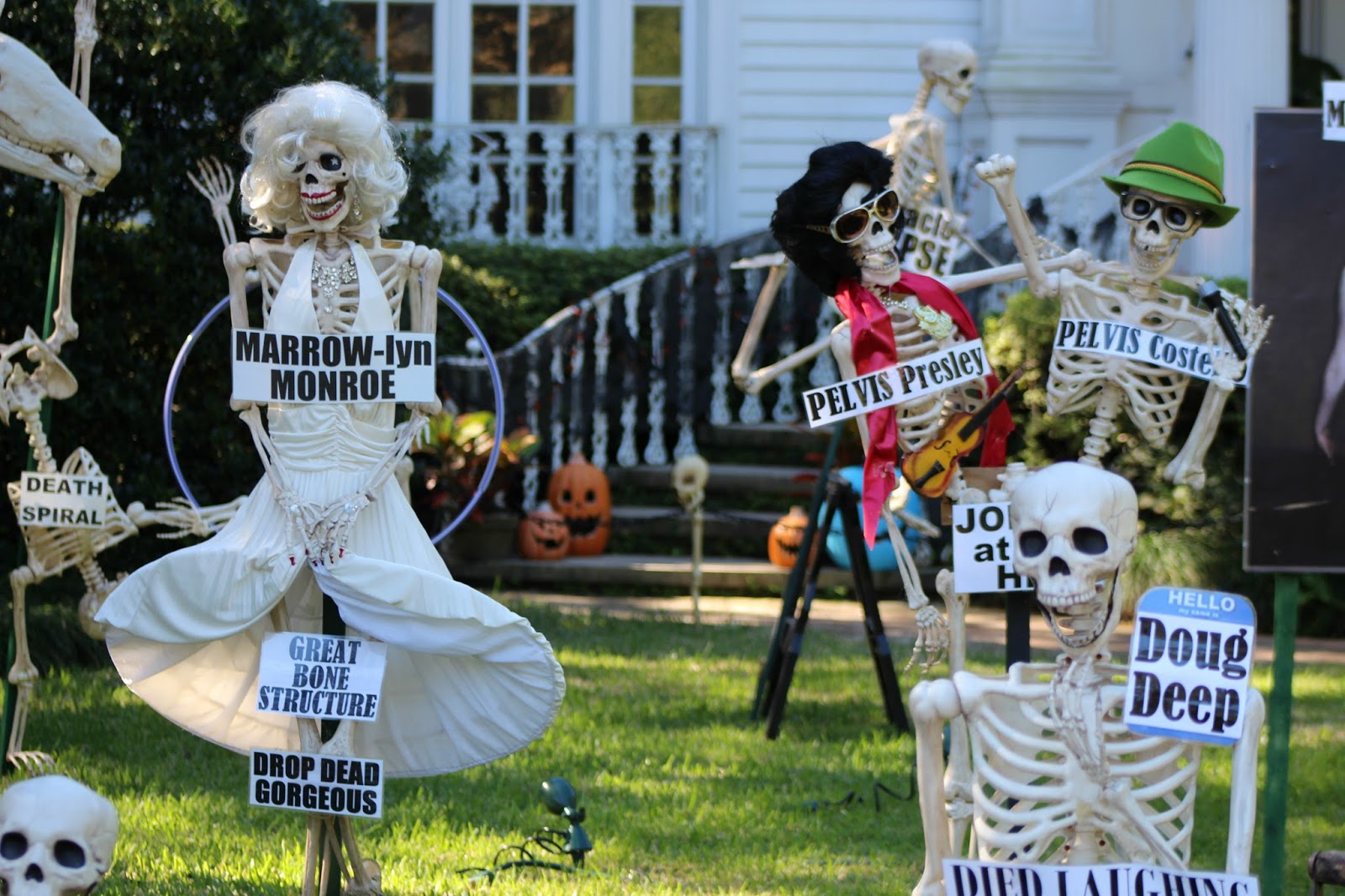 The Skeleton House: Halloween 2017 | A Very Sweet Blog