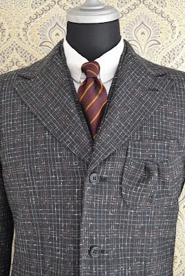 ADJUSTABLE COSTUME: Now accepting applications~3B Pinchback Style 3P-Suit