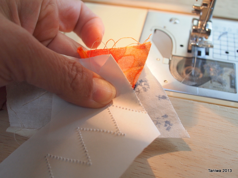 Taniwa: Paper piecing triangle strips