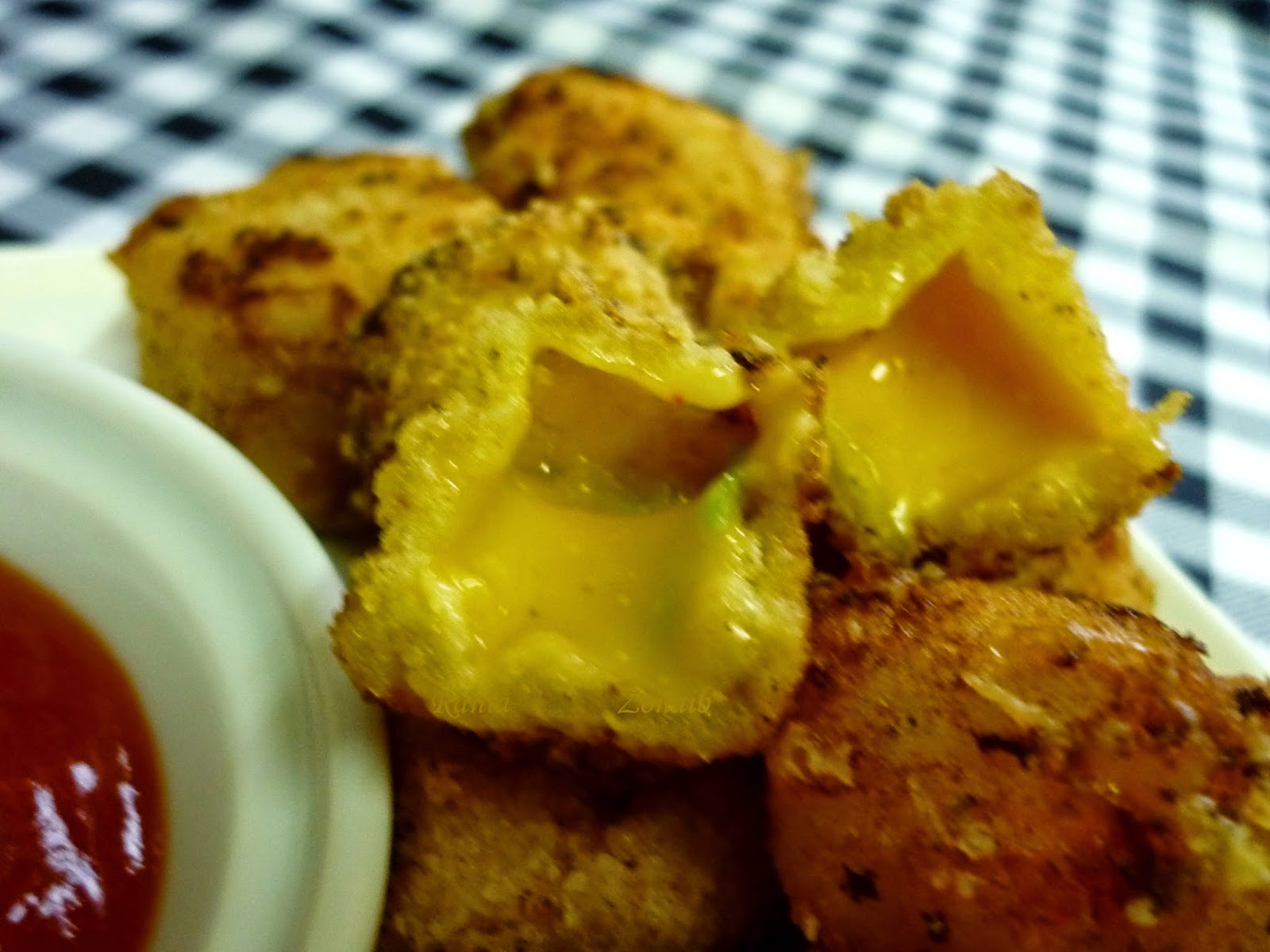 Rania @ Work with sugar'n spice: *~~Chilli Cheese Nuggets~~*